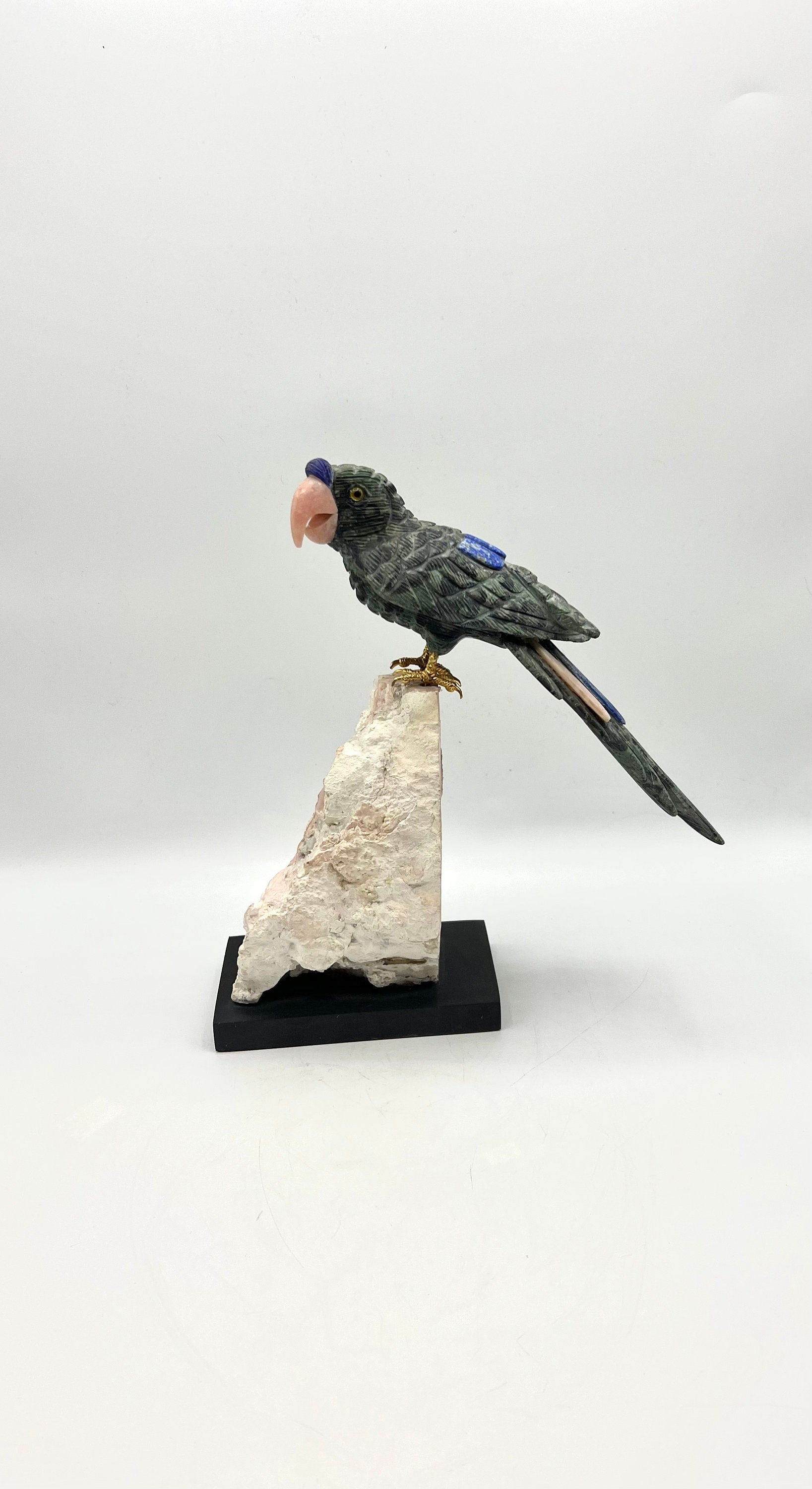 Crystal Gemstone Parrot Bird -lapis lazuli crystals -Sculpture carved ...